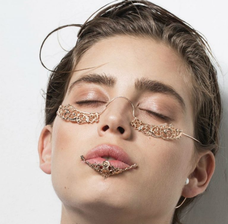 ≡ Lip Jewelry Is The New, Hot Trend That's Better Than Makeup 》 Her Beauty