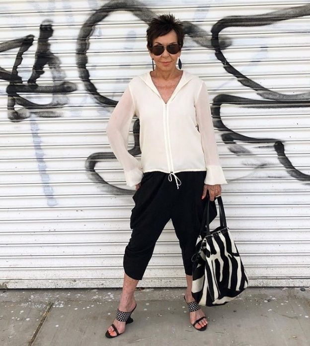 ≡ 12 Over-50 Women With Ridiculously Good Style 》 Her Beauty