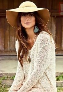 ≡ 12 Tips on How to Look 30 Years Old When You’re 50 Years Old 》 Her Beauty