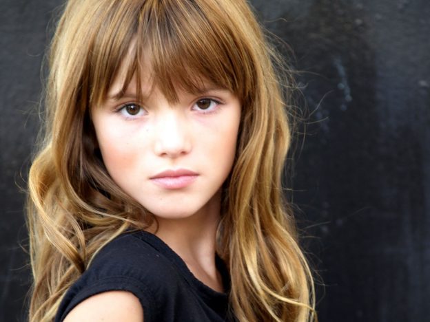 ≡ 8 Things You Wanted To Know About Bella Thorne 》 Her Beauty