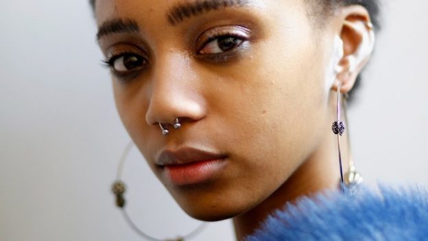 ≡ Everything You Need To Know Before Getting Septum Piercing 》 Her Beauty