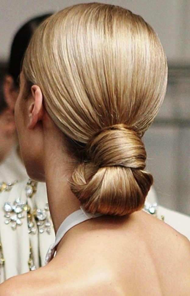 ≡ 10 Chignon Hairstyles You’ll Freak Over 》 Her Beauty