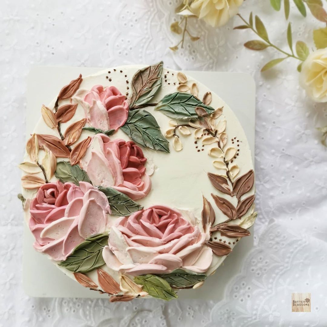 ≡ The Most Flawless Buttercream Flower Cakes We've Ever Seen 》 Her Beauty