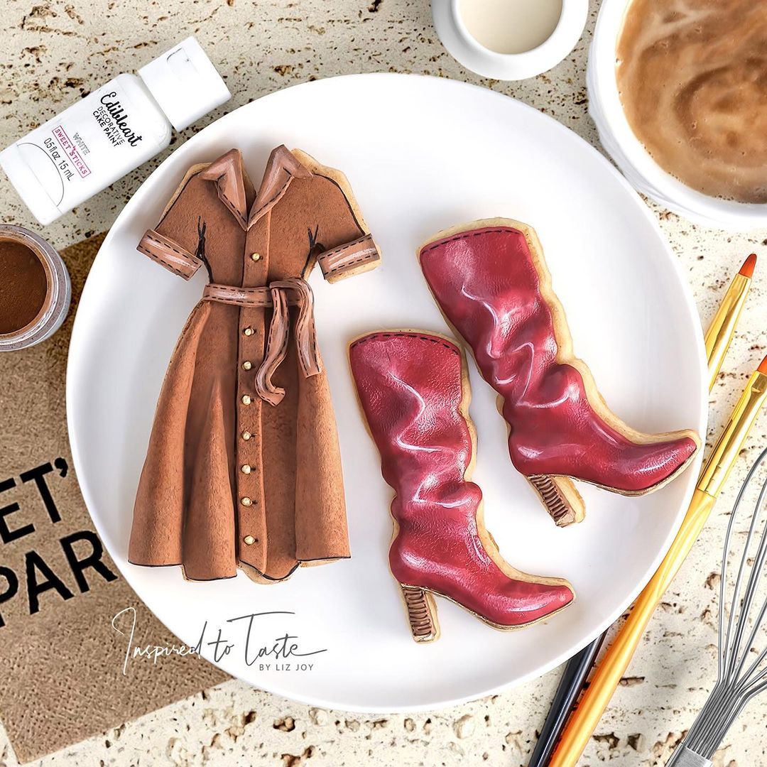 ≡ Jaw-dropping Designer Outfits Made From Cookies 》 Her Beauty