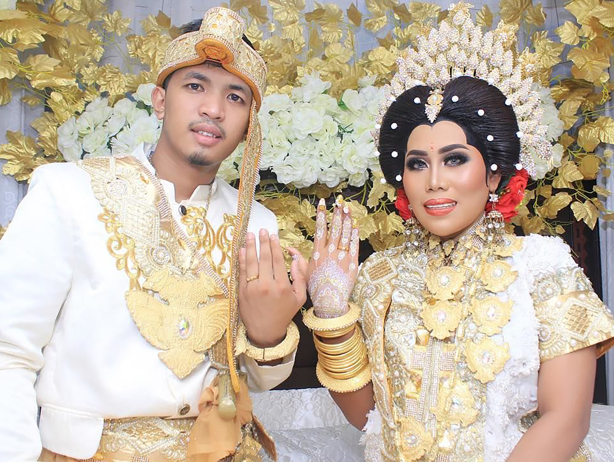 ≡ 6 Pernikahan Adat Otentik di Indonesia 》 Her Beauty