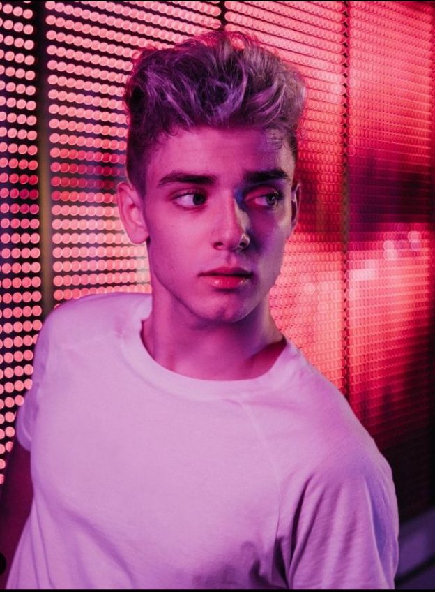 ≡ 9 fatos interessantes sobre Josh Beauchamp 》 Her Beauty