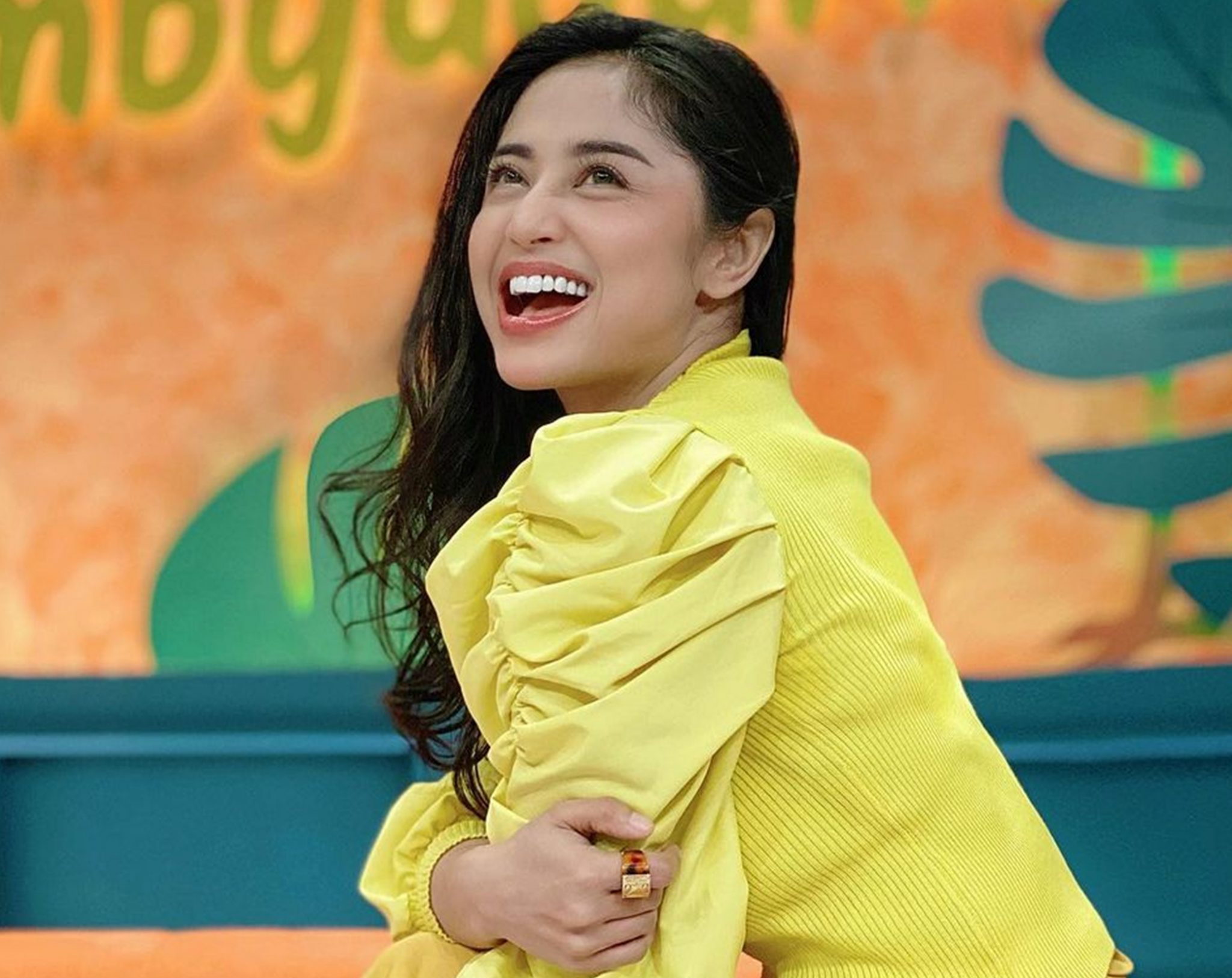 ≡ Inilah 8 Fakta Pencipta Goyang Gergaji Dewi Persik 》 Her Beauty