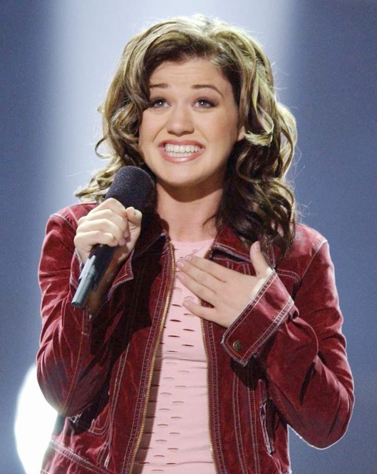 ≡ Kelly Clarkson, Her Changes and Transformations Throughout the Years ...