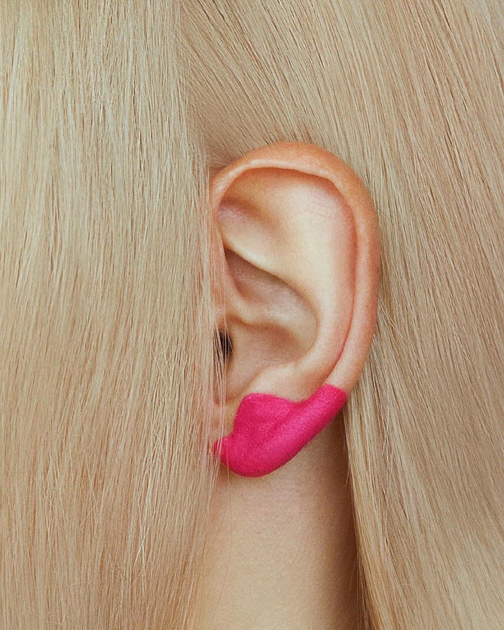≡ Why 2021 Could Be The Year Ear Makeup (Finally) Goes Mainstream 》 Her ...