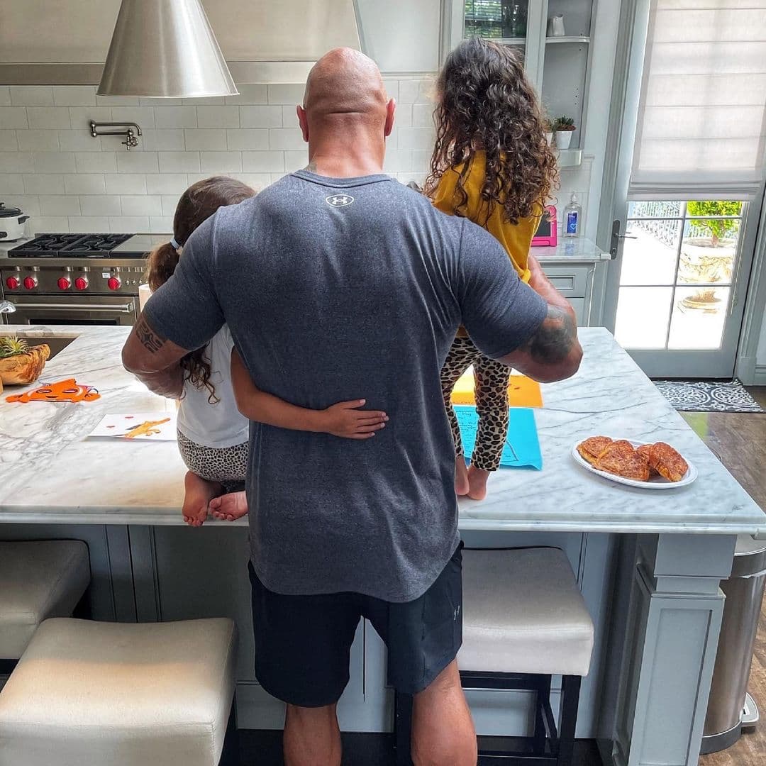 ≡ 14 Things That Prove Dwayne Johnson Is A Great Dad 》 Her Beauty