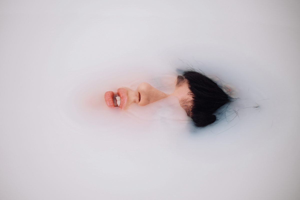 ≡ Milk Baths: What Are the Amazing Benefits? 》 Her Beauty