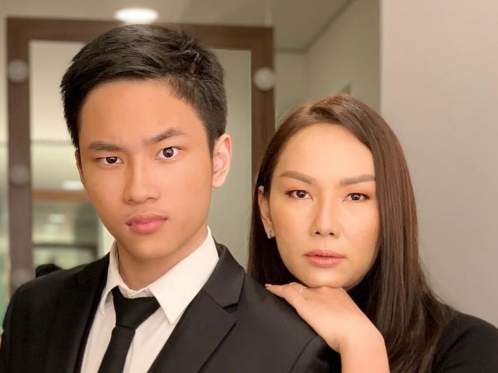 ≡ Perjalanan Cinta Vicky Prasetyo Dan Lina Ocktaranny, Berakhir Cerai ...