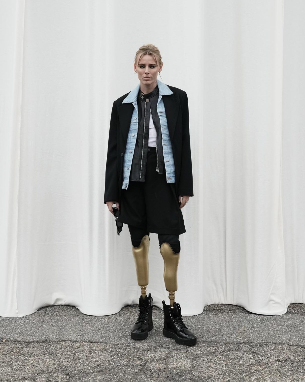 ≡ “I Almost Died and Lost Both My Legs Because of a Tampon, but ...