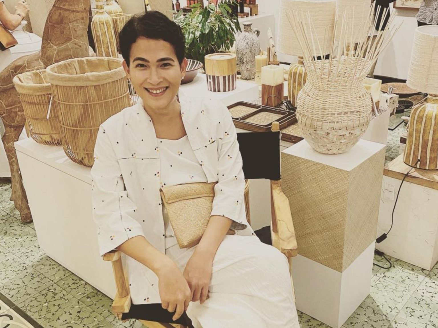 ≡ 6 Artis Transgender Indonesia Ini Prestasinya Luar Biasa! 》 Her Beauty