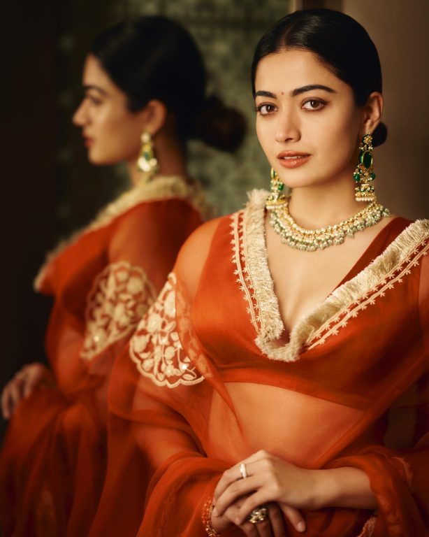 ≡ Top 12 Most Beautiful Indian Women of 2024 》 Her Beauty