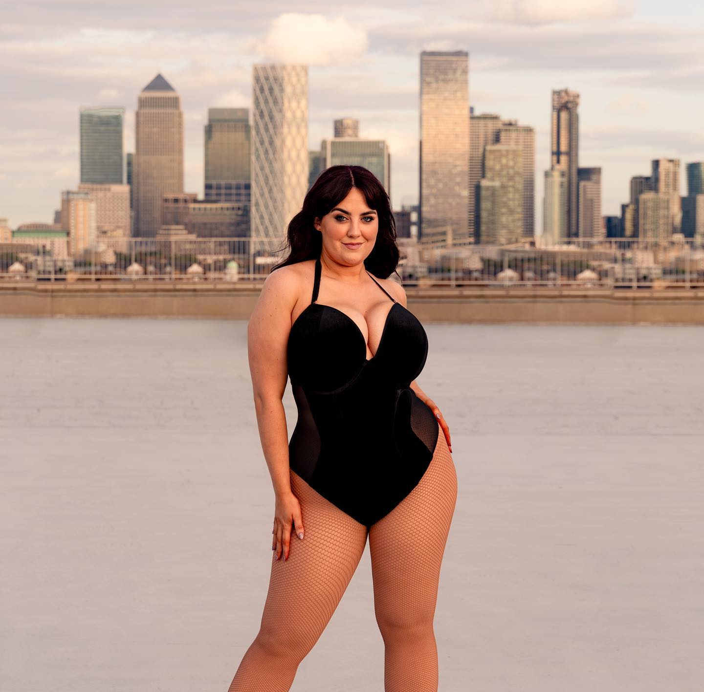 ≡ 12 Fuller Bust (DD+) Bloggers You Need To Follow 》 Her Beauty